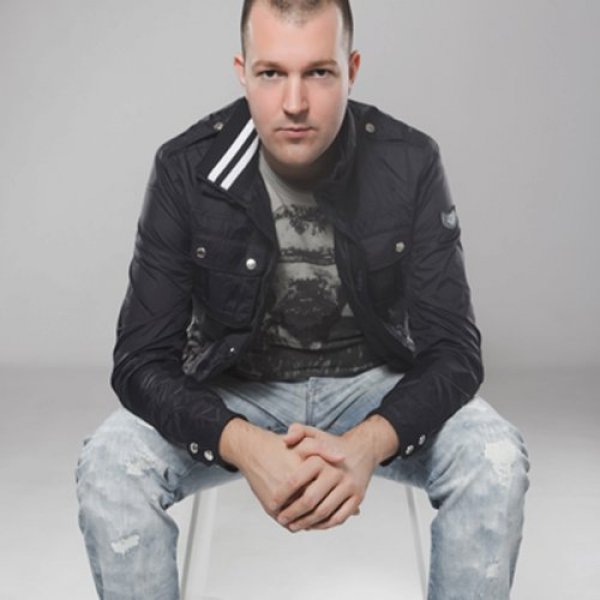 Brennan Heart boeken of inhuren bij Artiestenbureau.nl - Verder zoeken ...